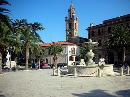 Corropoli - PIAZZA PIE’ DI CORTE